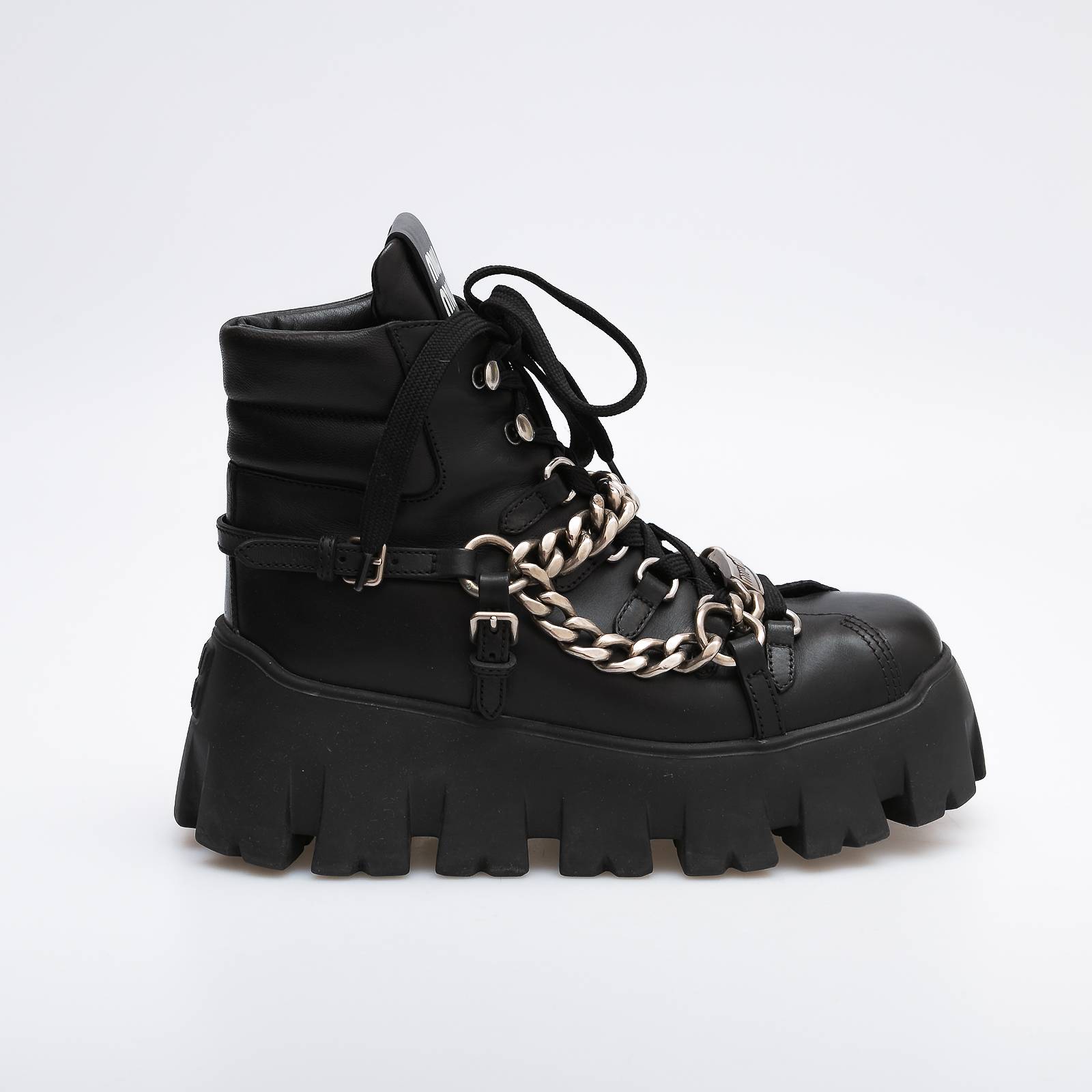 Ботинки Miu Miu черные купить за 75000 ₽ Sfs